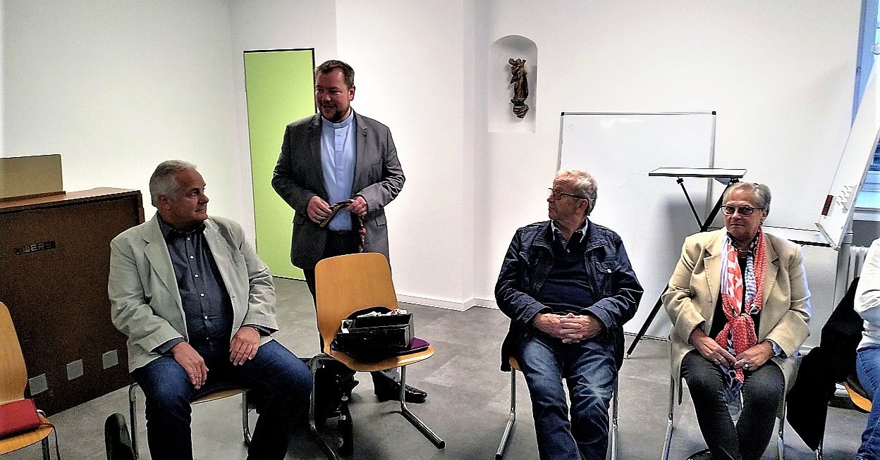 Der künftige neue Pfarrer hat sich vorgestellt. | Pastoraler Raum Hellenthal-Schleiden